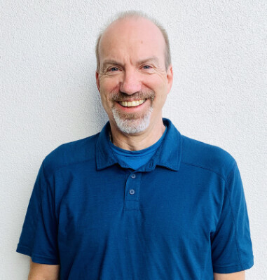 A Final Run With John Benedict, Retiring Co-Owner of Playmakers, Okemos, MI | Running Insight